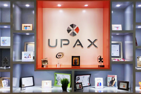 Upax